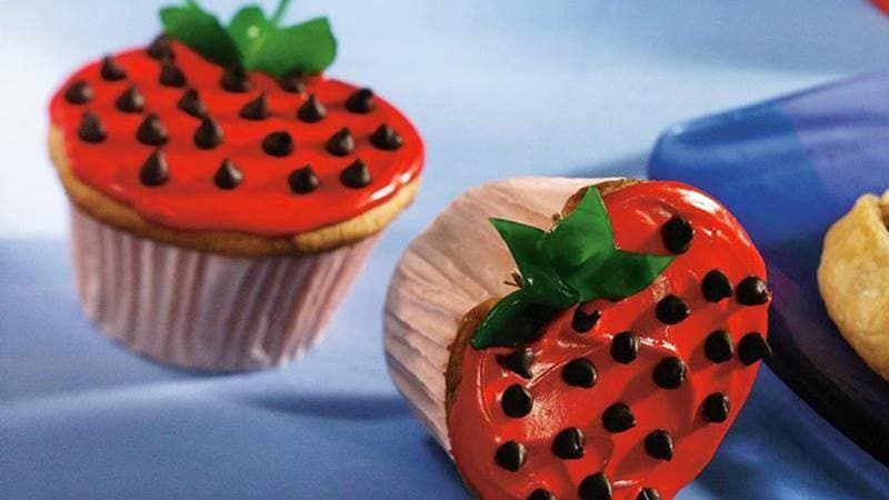 How to Color Your Frosting - BettyCrocker.com