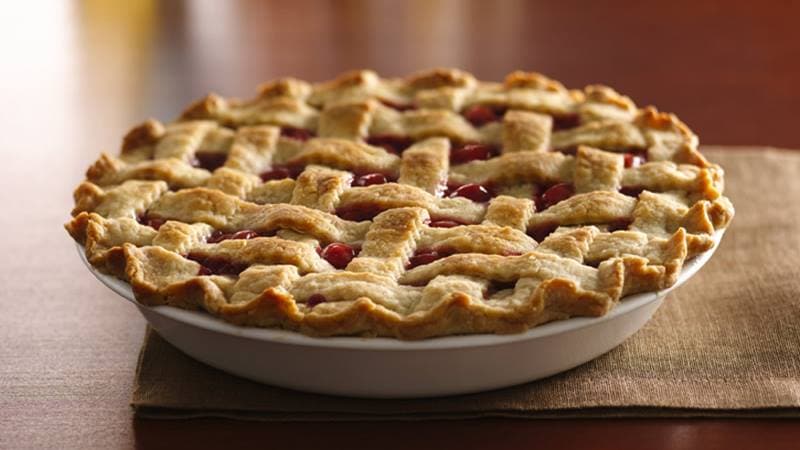 How to Make Lattice-Top Pie Crusts - BettyCrocker.com