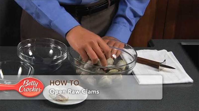 How To Open Raw Clams - BettyCrocker.com